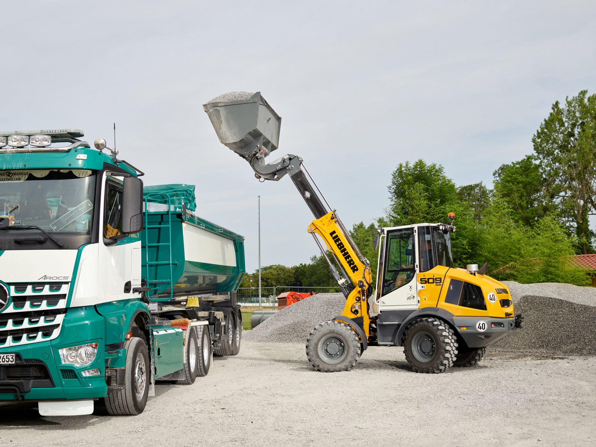 5 Ways A Compact Loader Could Help Your Business - 2024 Guide - WebSta.ME