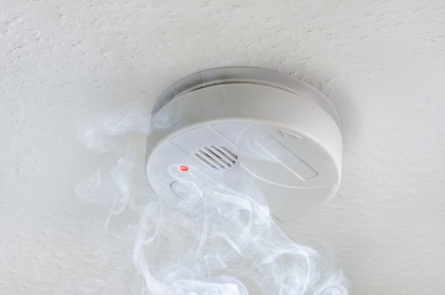 6 Best Smoke Detectors For Your Home - 2024 Buying Guide - WebSta.ME