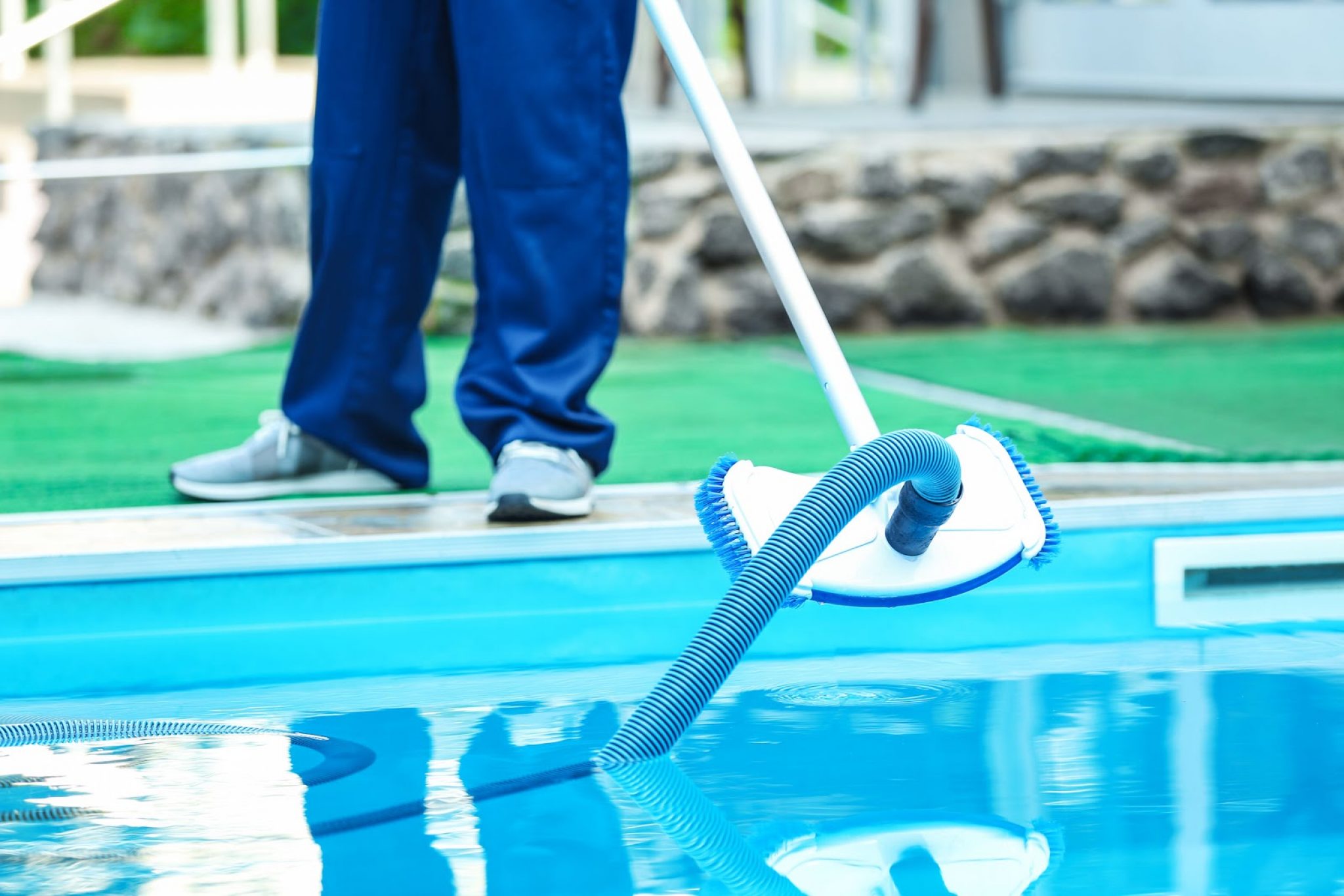 10 Pool Maintenance Tips and Tricks - 2024 Guide - WebSta.ME